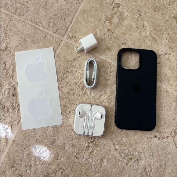 Apple | Cell Phones & Accessories | Iphone 4 Pro Max Apple Case And ...